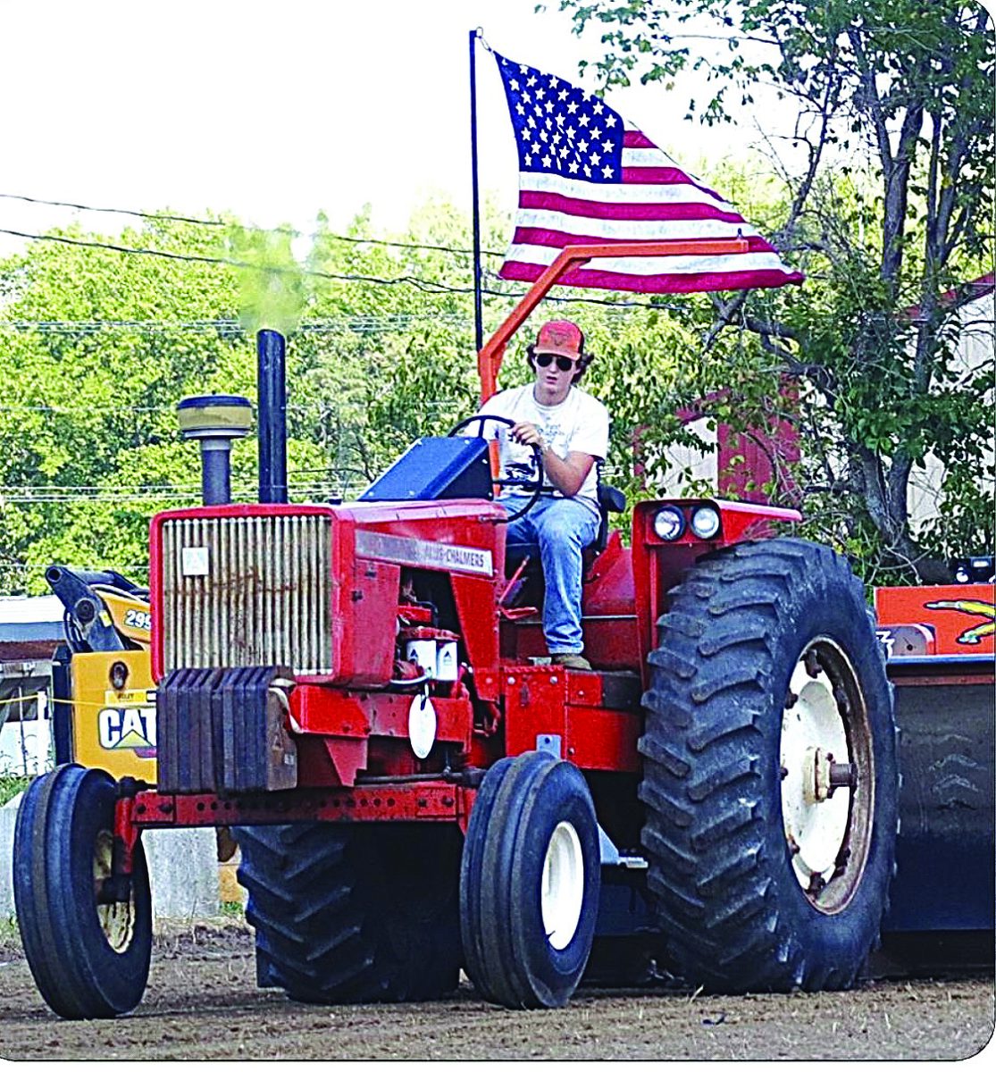 Tractor, Truck Pulls Set For Holden Sept. 21 – The Holden Image